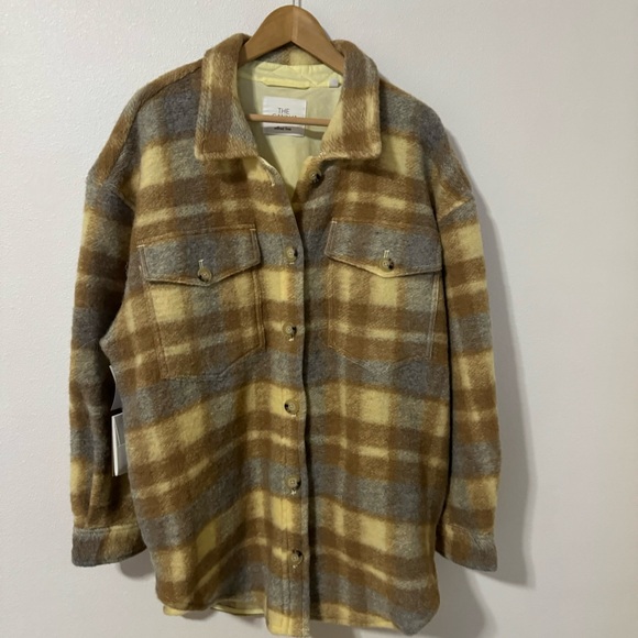 Aritzia | Jackets & Coats | Aritzia Wilfred Free The Ganna Shirt Jacket ...